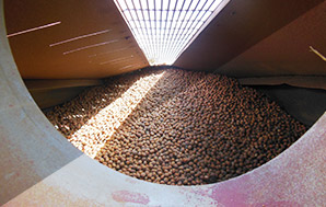 Mechanical self-propelled harvester SEMEK 1000 | FACMA - Construction ...